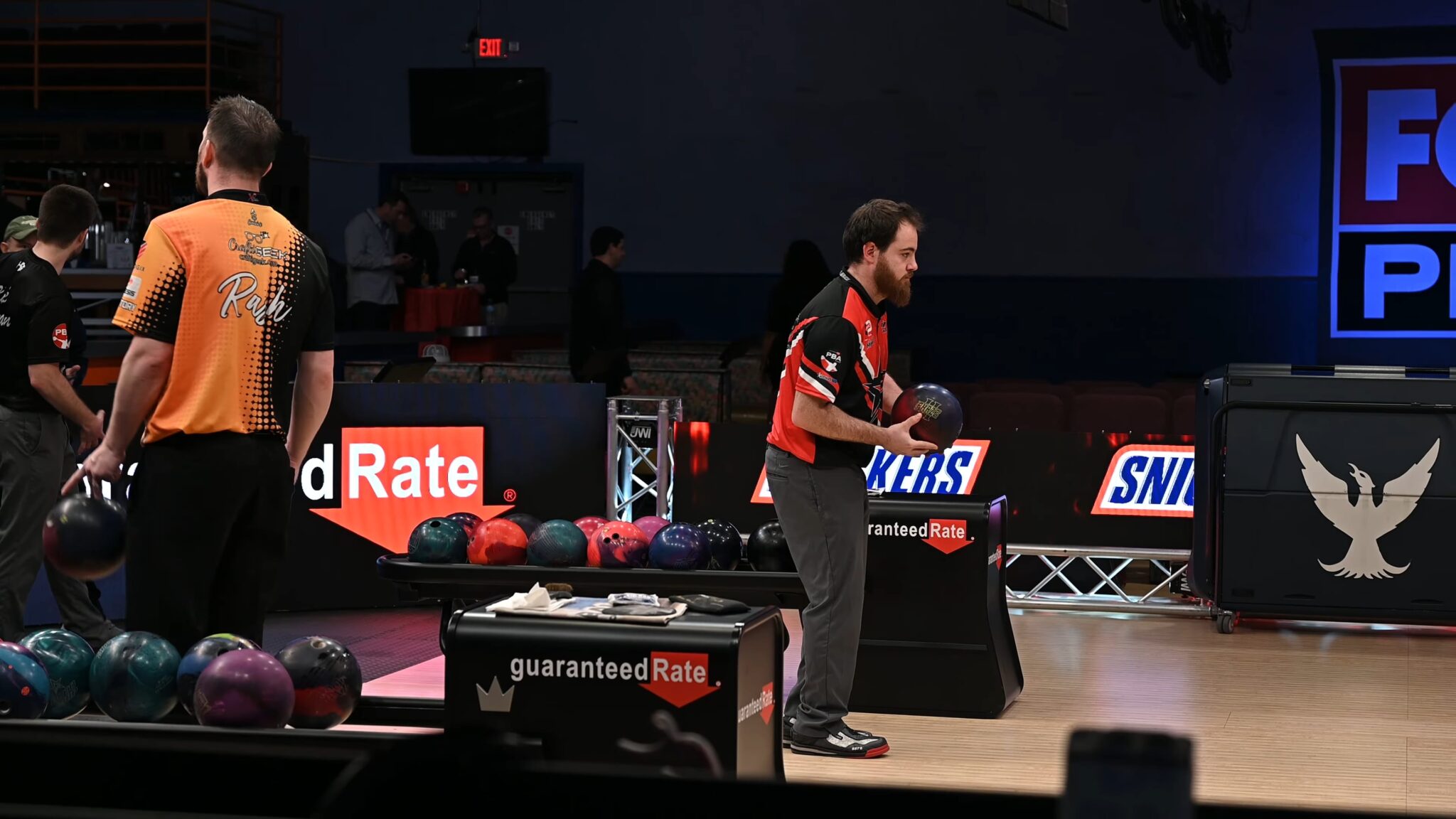 7 Tips for Beginner Bowlers: How To Start - Split Happens Bowling