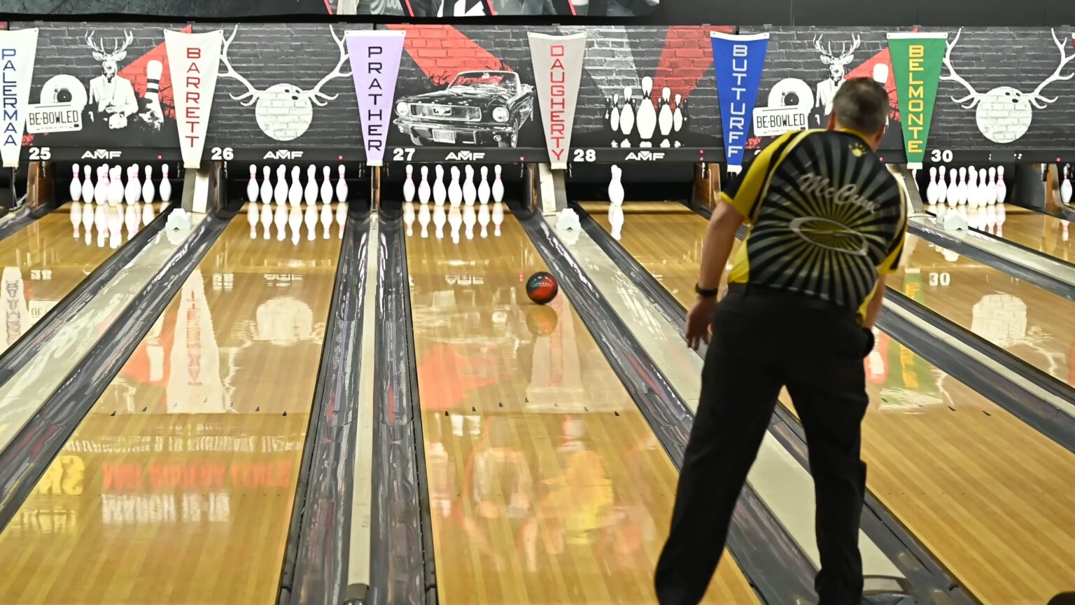 How Much Do Professional Bowlers Make a Year with Sponsors - Split ...