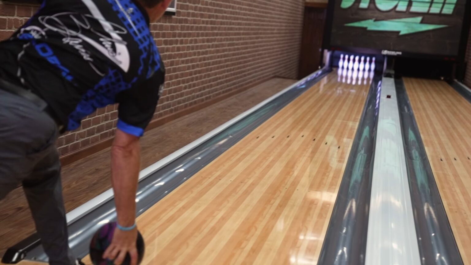 Do's and Don'ts for the Bowling Alley - Unwritten Rules